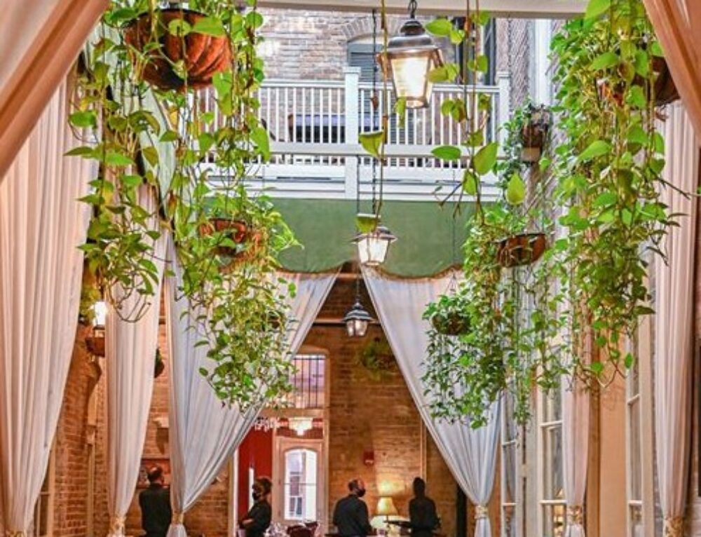 The Séance Lounge – Muriel's Jackson Square